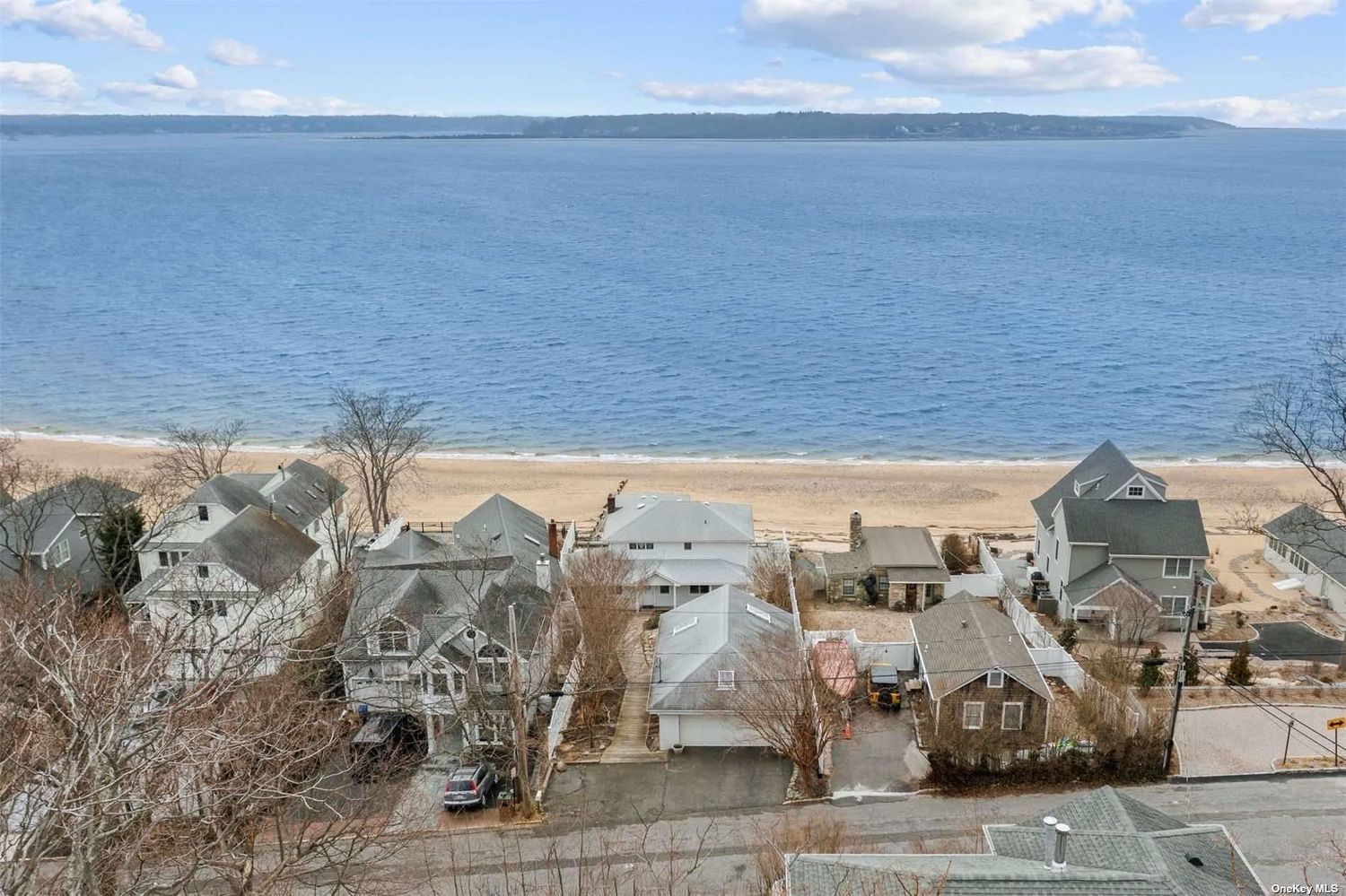 Exploring-The-Charm-And-Beauty-Of-Eatons-Neck-Ny - Black Car JFK ...